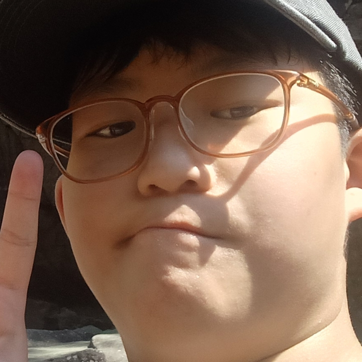 Kim mine gyun (@GlazedHawk7071) - zeta