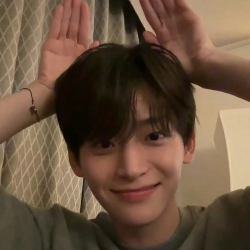 구정모 사랑녀 (@xio_lo90) - zeta