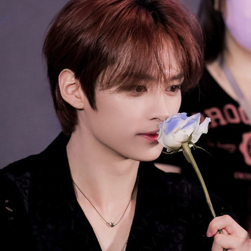 시월 (@se_uwx) - zeta